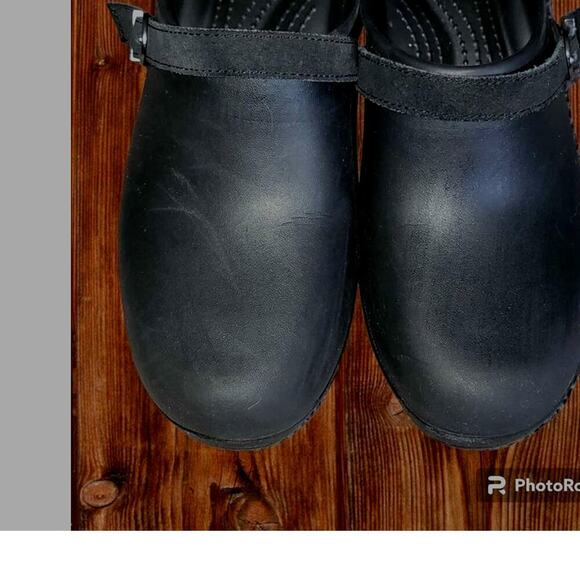 CROCS | Shoes | Crocs Womens Dual Comfort Sarah Clogs Black Size W9 ...